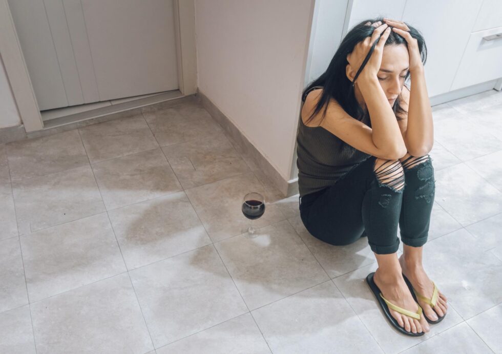 Delirium Tremens (DTs): Symptoms, Timeline, and Risks